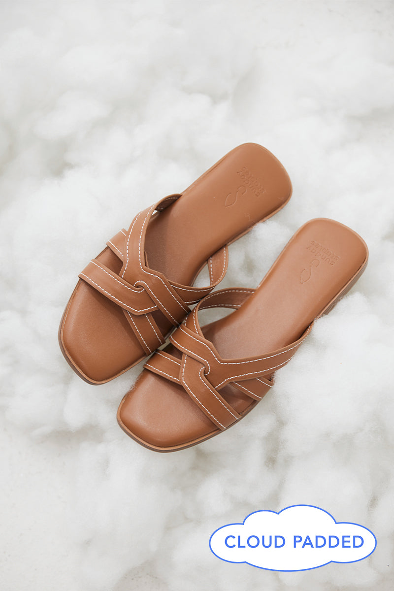 Yuna Interlocking Cloud Sliders in Spice – Sunday Staples